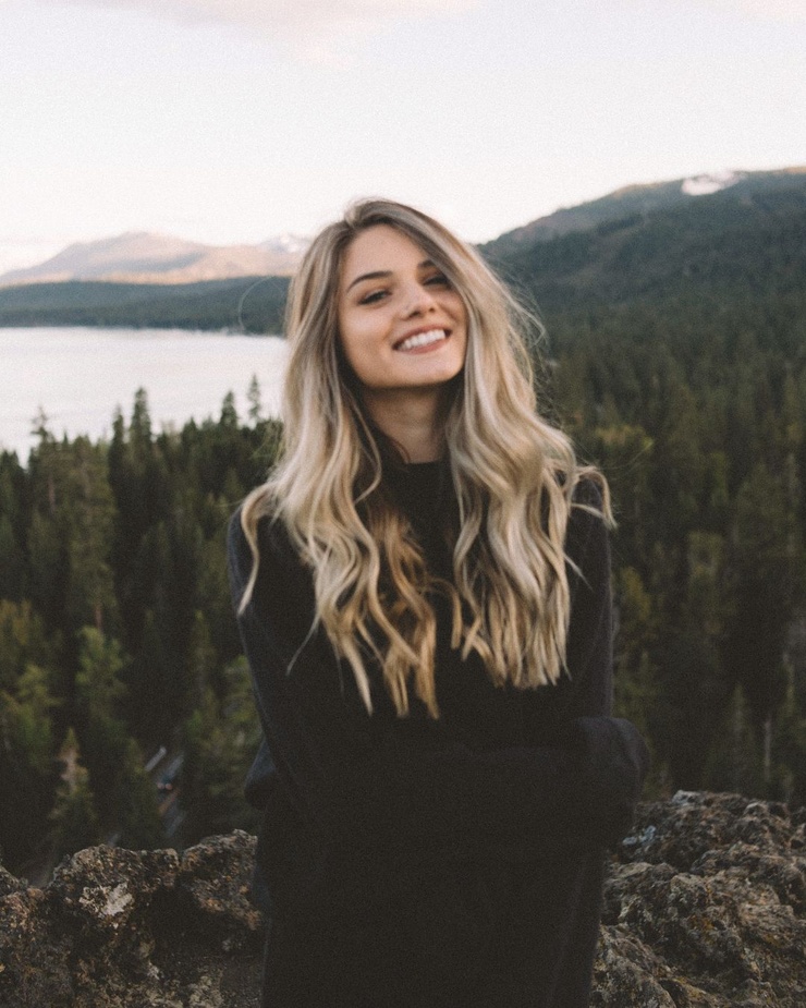 Picture of Victoria Axen