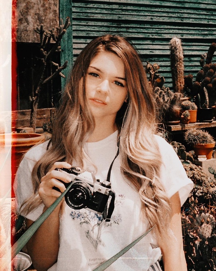 Picture of Victoria Axen