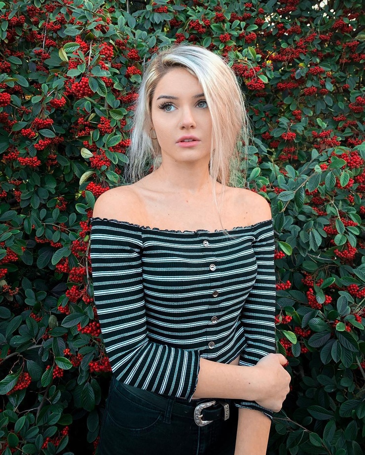 Picture of Victoria Axen