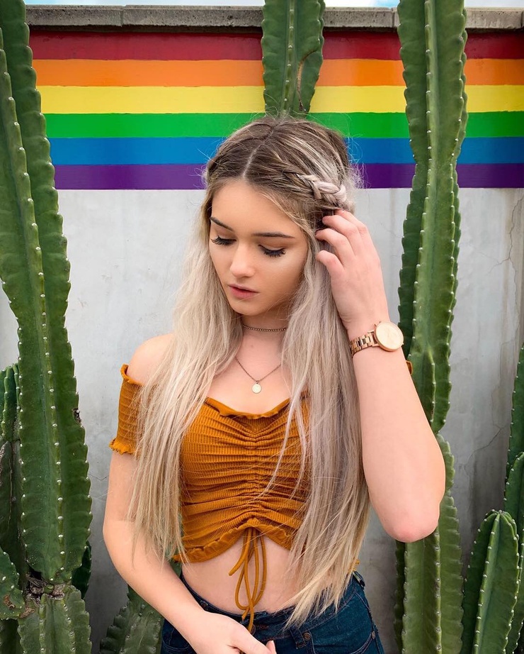 Picture of Victoria Axen