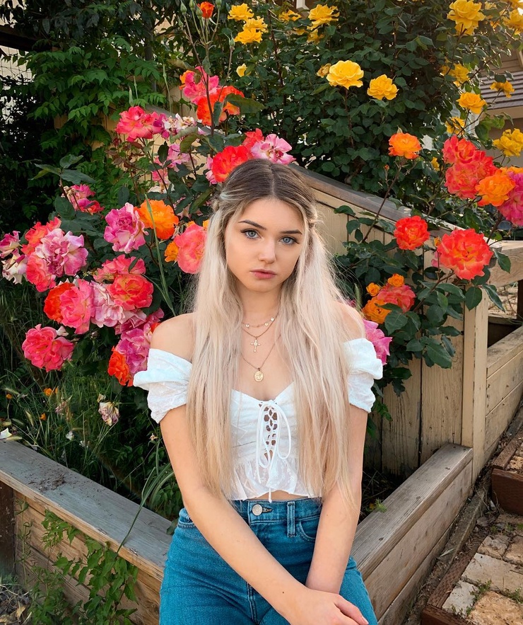 Picture of Victoria Axen