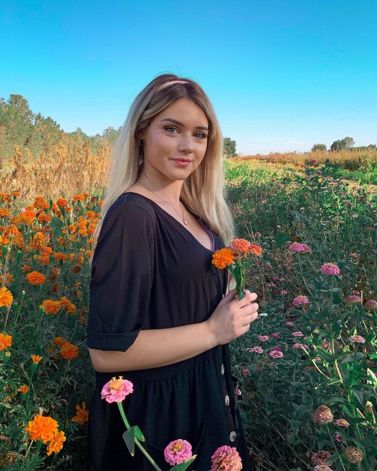 Picture of Victoria Axen