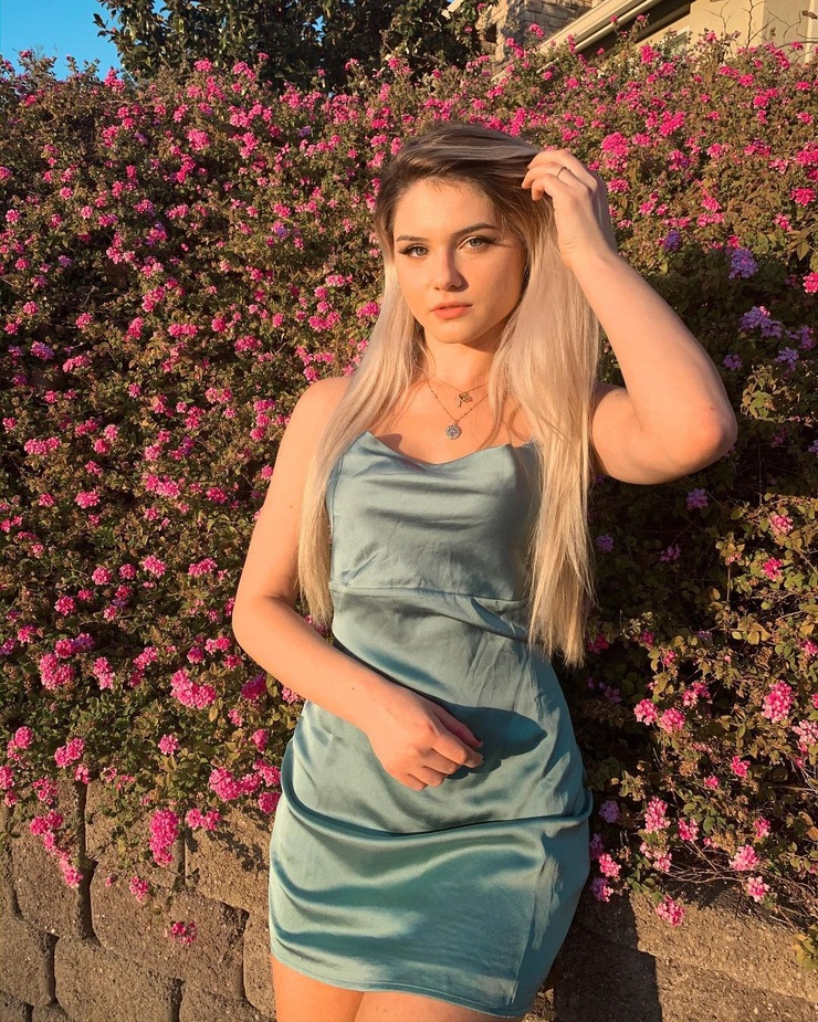 Picture of Victoria Axen