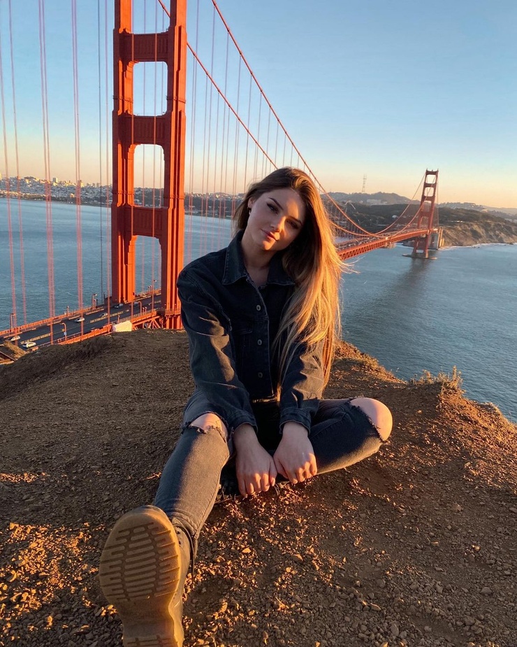 Picture of Victoria Axen