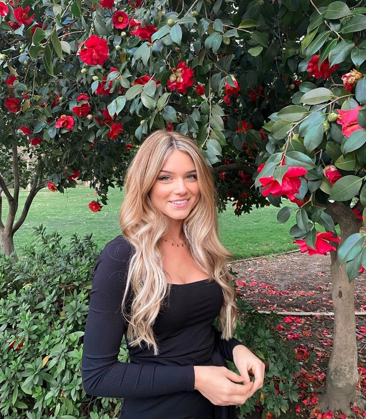 Image of Victoria Axen