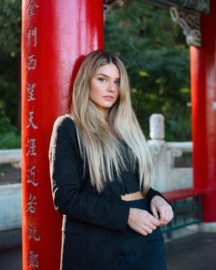 Picture of Victoria Axen