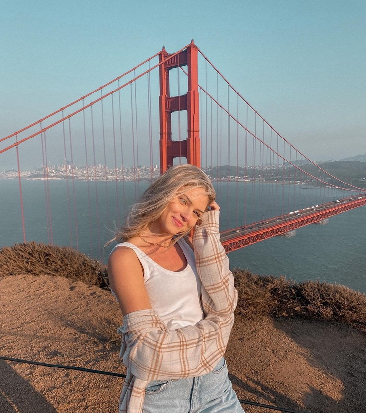 Picture of Victoria Axen