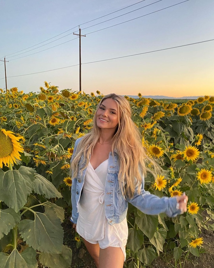 Victoria Axen picture