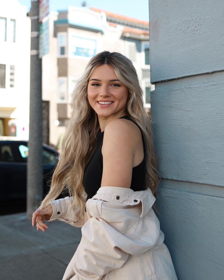 Victoria Axen picture