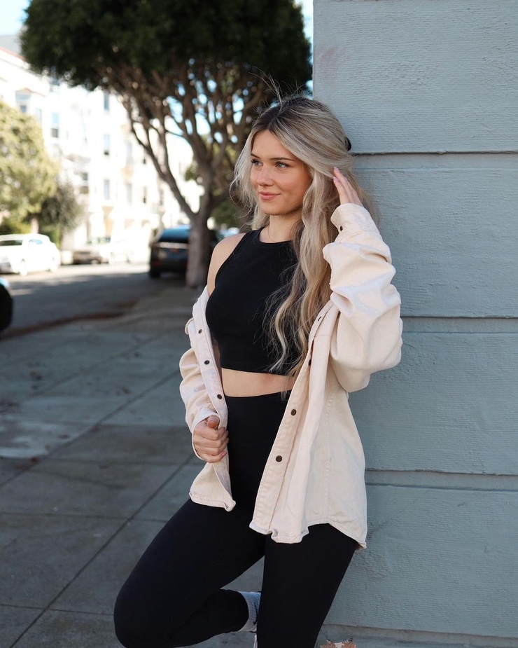 Picture of Victoria Axen