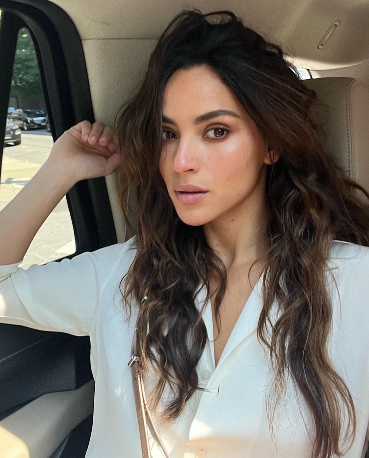 Picture of Adria Arjona