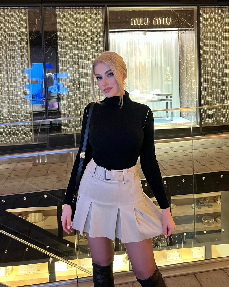 Picture of Alexandra Frenkel