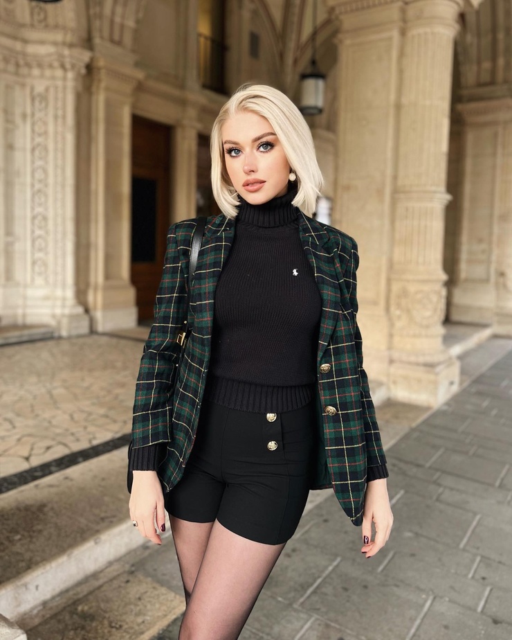 Alexandra Frenkel picture