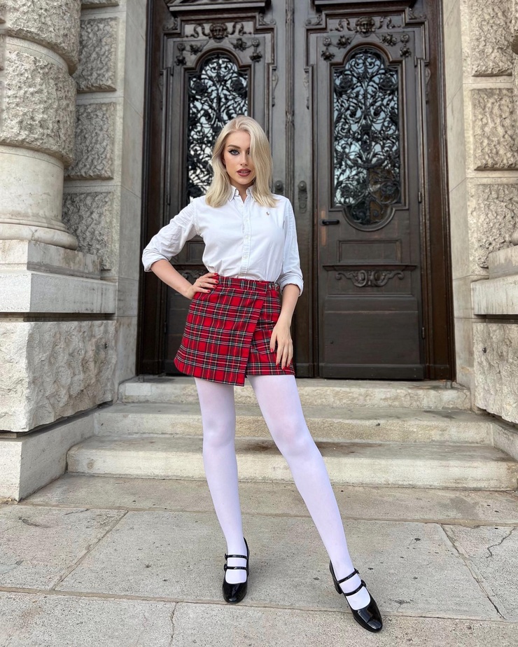 Picture of Alexandra Frenkel