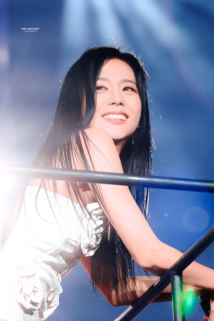 Picture of Kim Jisoo