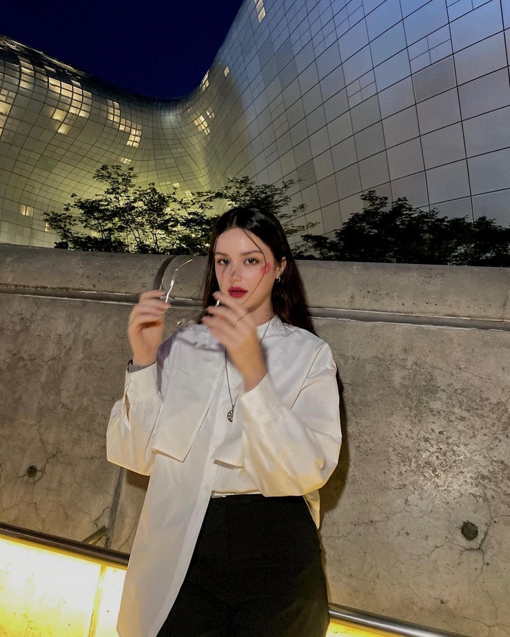 Picture of Lisa Rosh