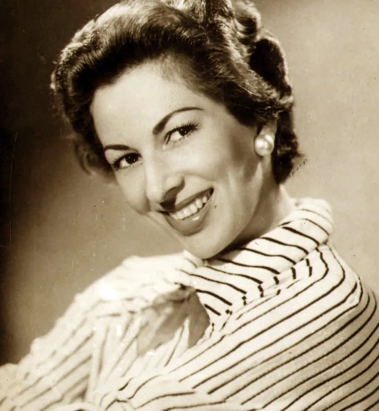Picture of Carmélia Alves