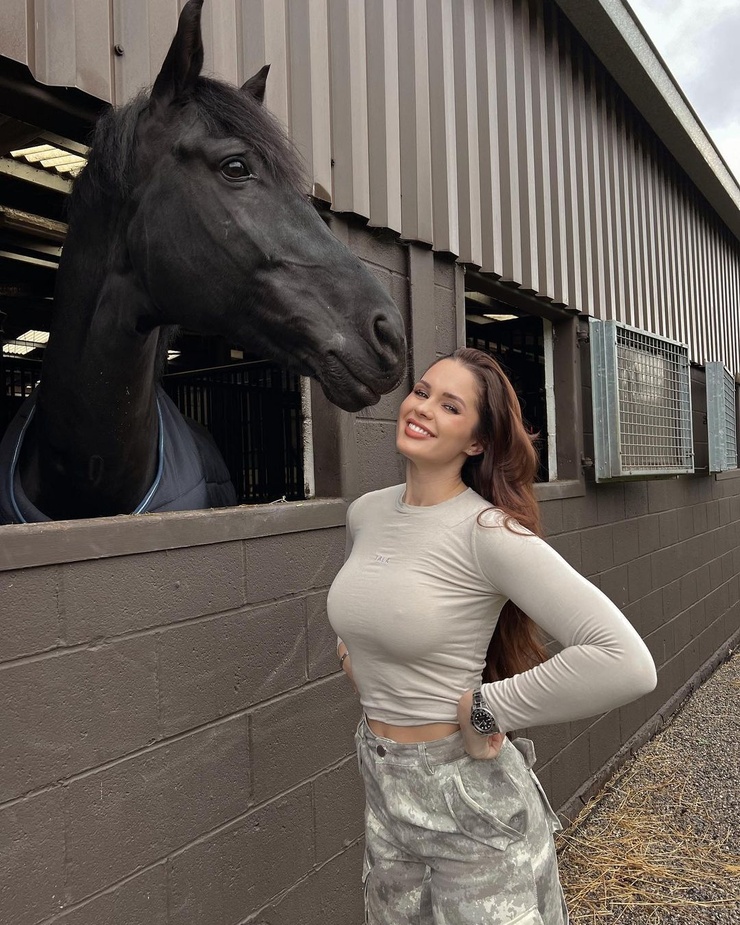 Image of Erin Williams (II)