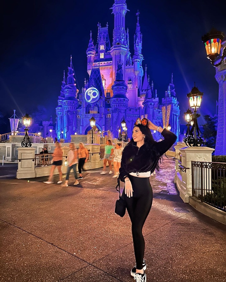 Picture of Paris Dylan