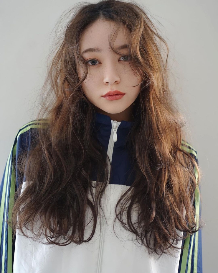 Picture of Lisa Yamada (model)