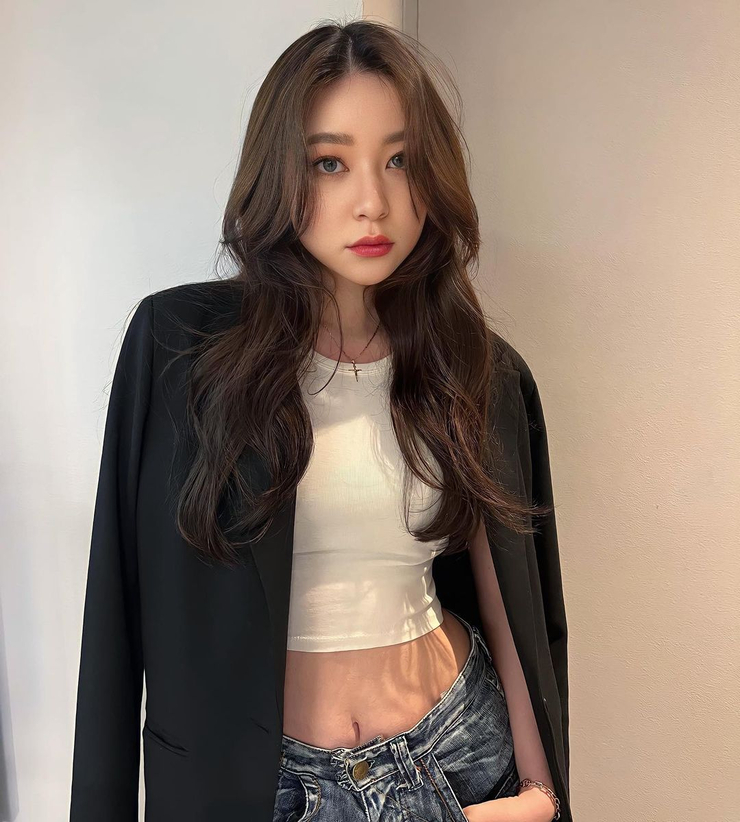 Picture of Lisa Yamada (model)