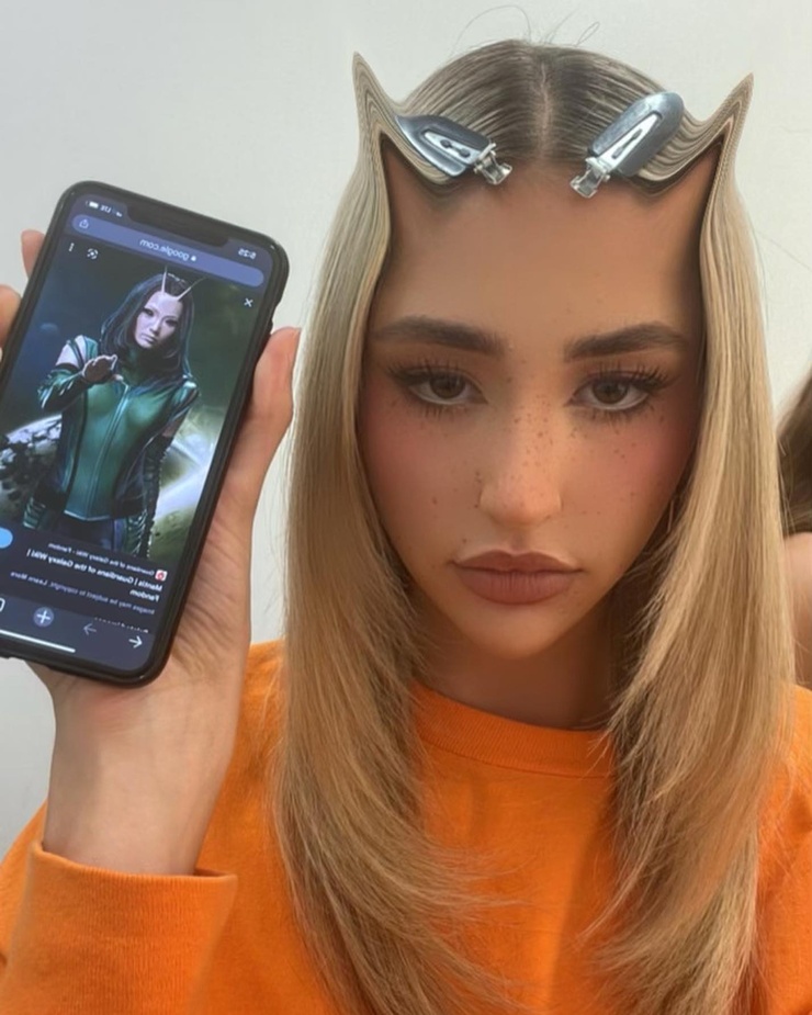 Scarlet Rose Stallone image