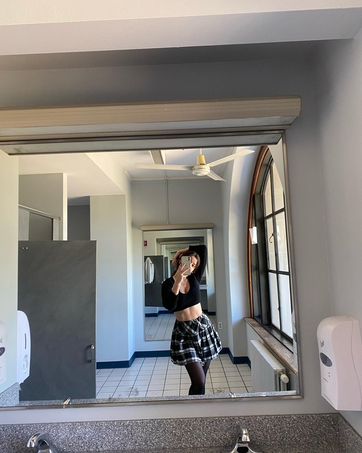 Picture of Emily Chains