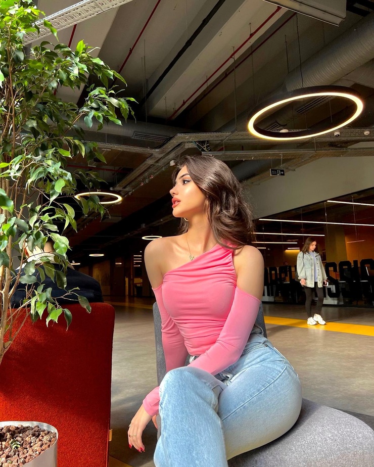 Image of Efsa Ozgur
