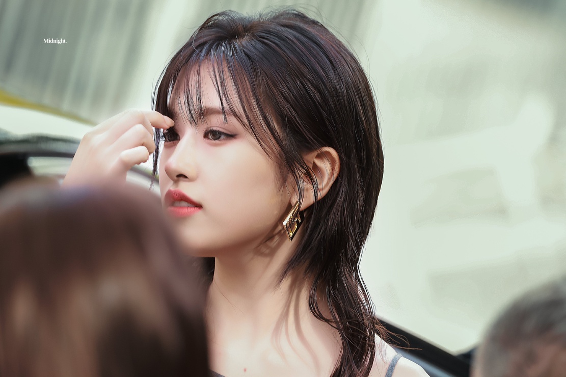 Ahn Yujin picture