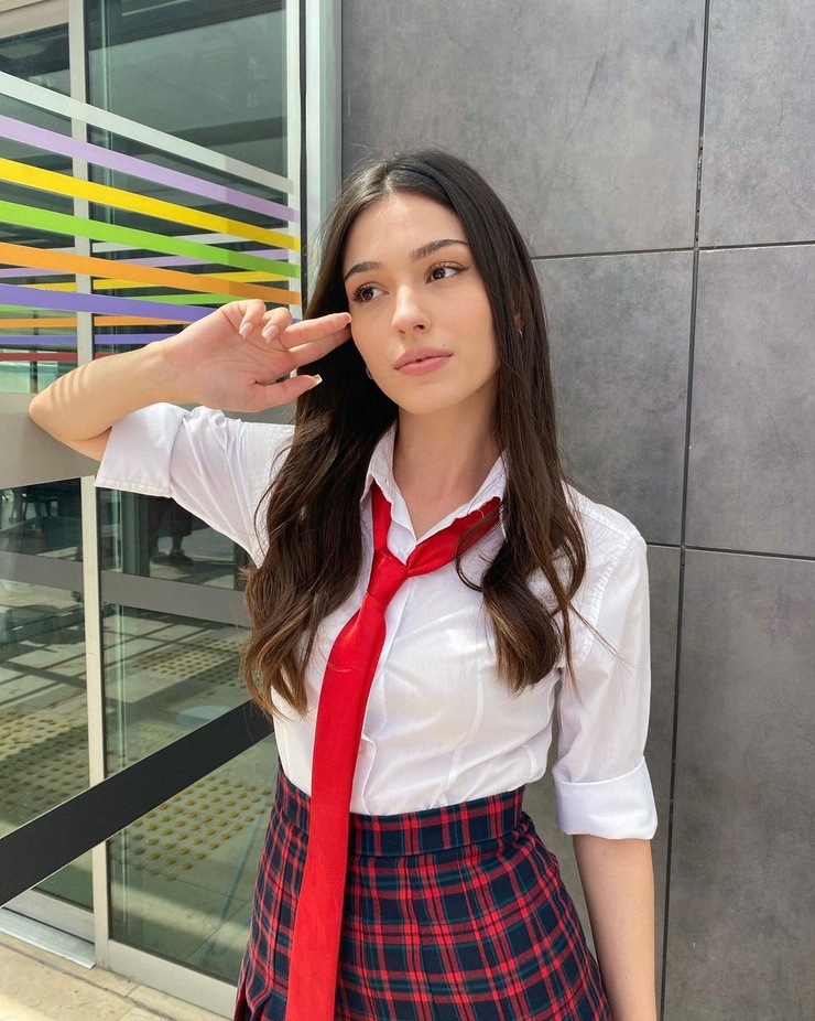 Meltem Akçöl picture