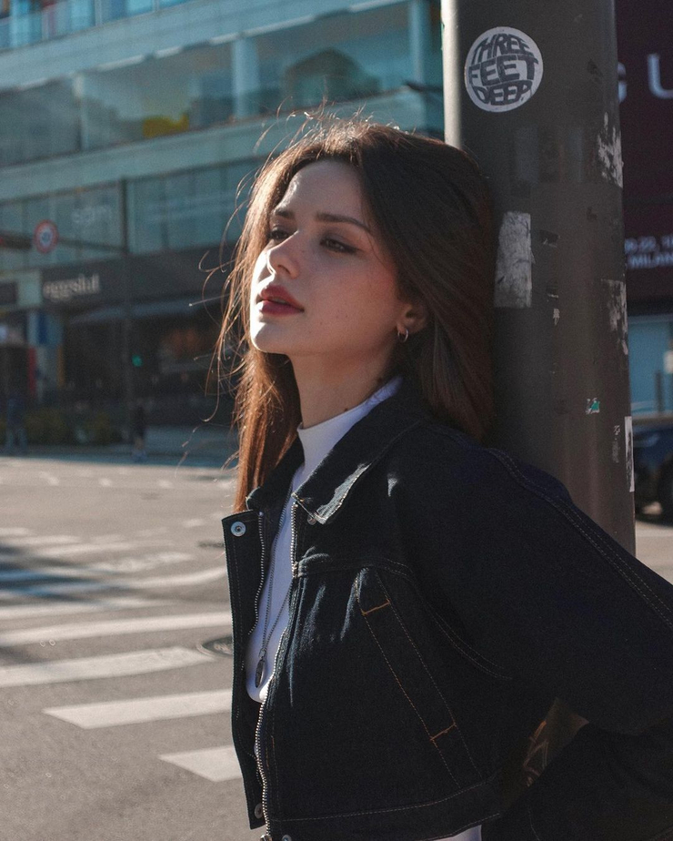 Picture of Lisa Rosh