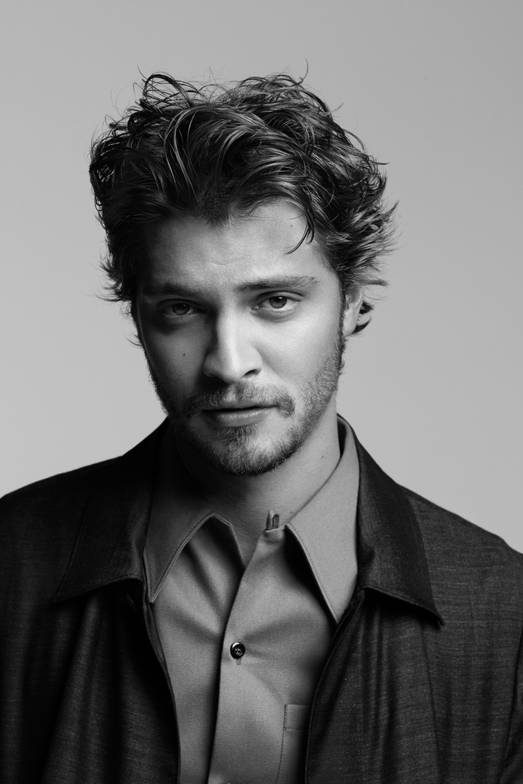 Luke Grimes picture