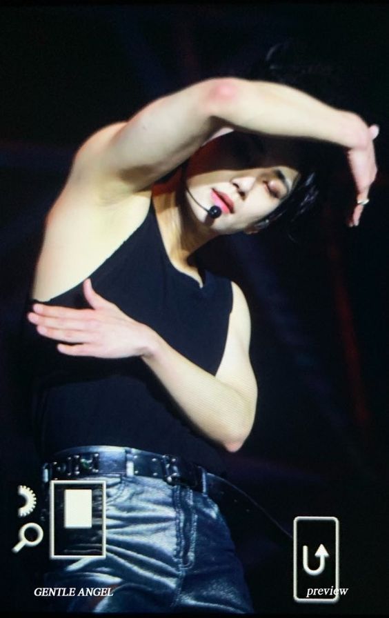 Picture of Joshua Hong