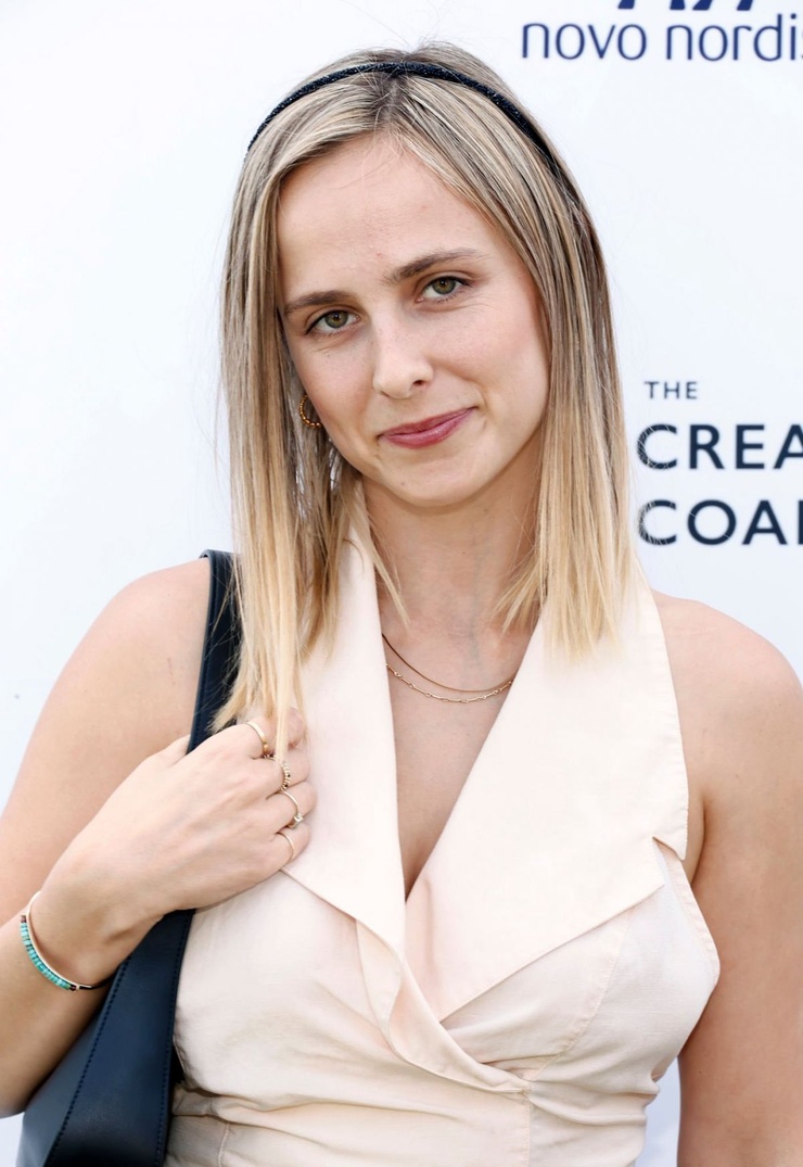 Pauline Chalamet picture