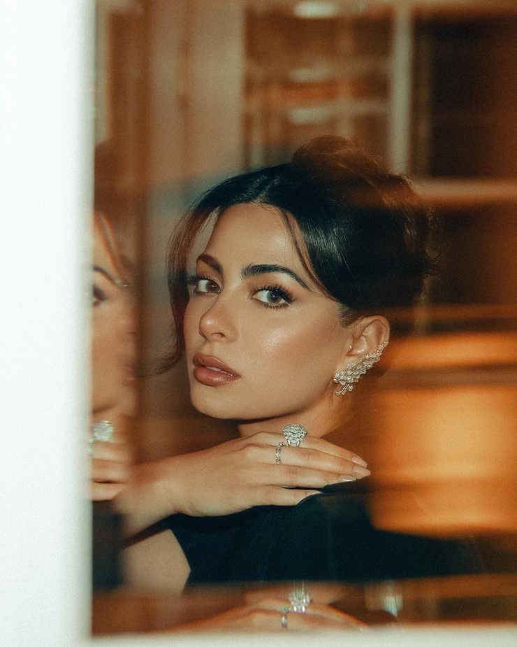 Picture of Emeraude Toubia