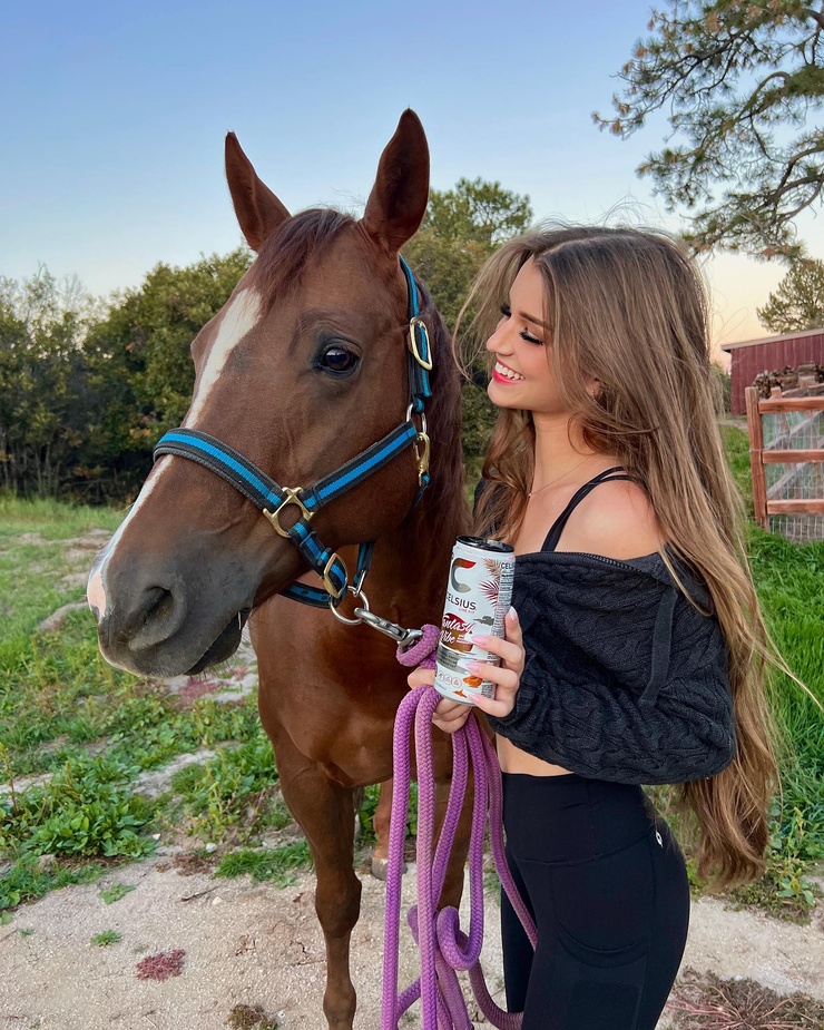 Picture of Brooke Monk