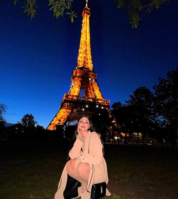 Picture of Yvette Monreal