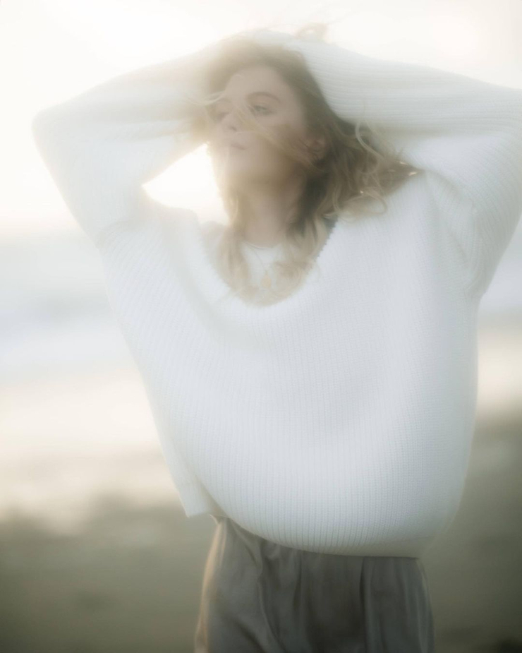 Picture of Luna (model)