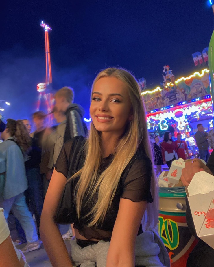 Picture of Sara Crumbleleg