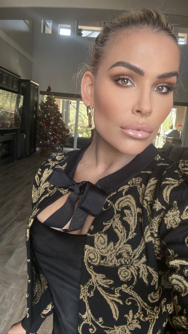 Natalie Neidhart picture