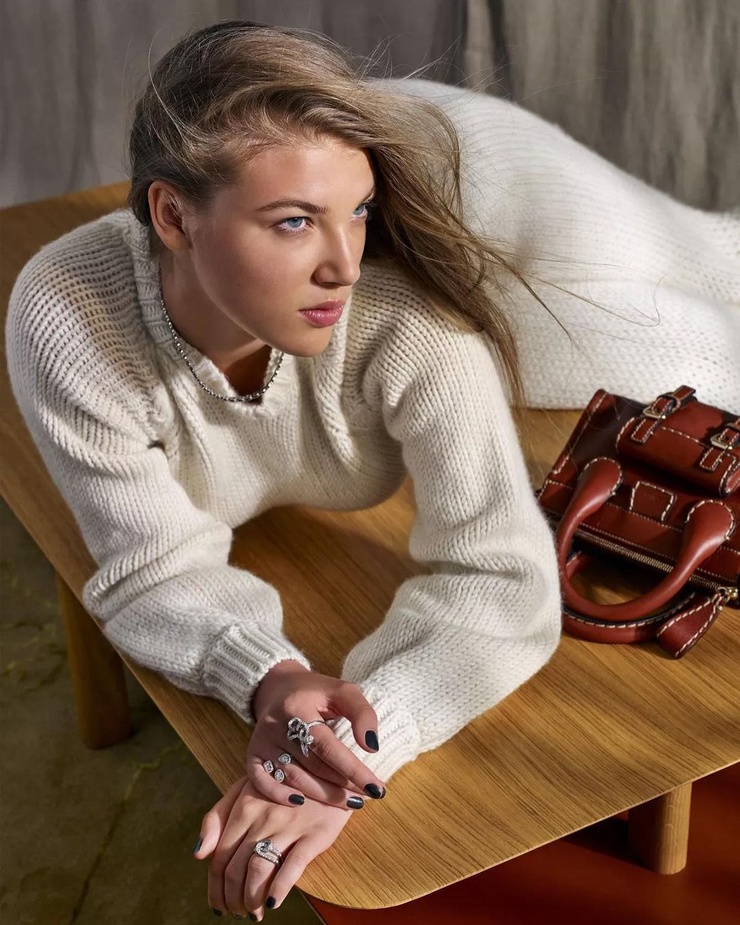 Picture of Maya Sieron