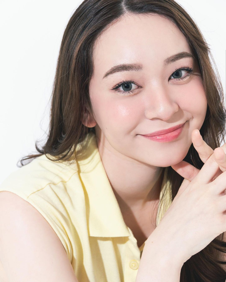 Picture of Lisa Yamada (model)