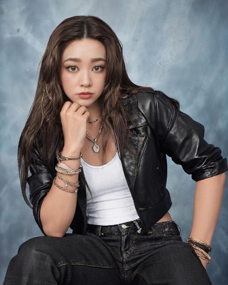 Picture of Lisa Yamada (model)