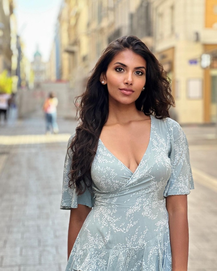 Picture of Chhavi Verg