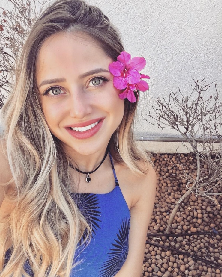 Jennefer karoline picture