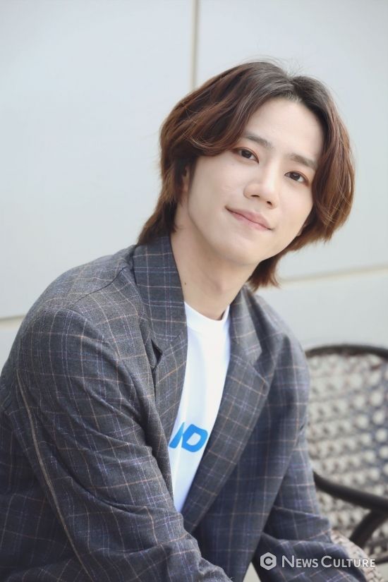 Picture of Joon-Young Lee