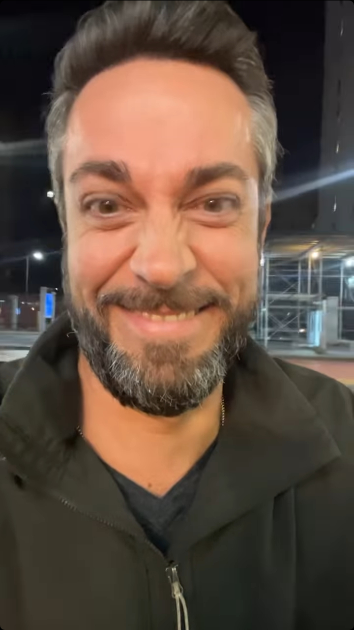 Picture of Zachary Levi