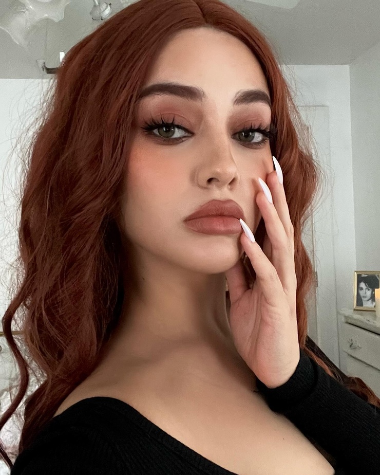 Picture of Isabel Rose