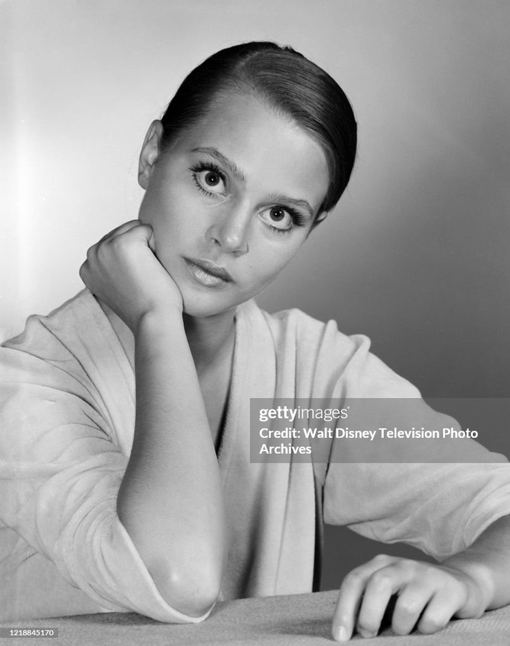 Picture of Leigh Taylor-Young