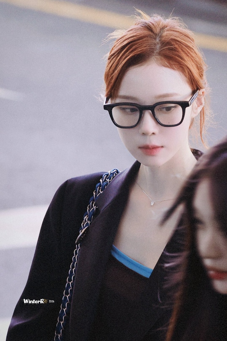 Min-Jeong Kim picture